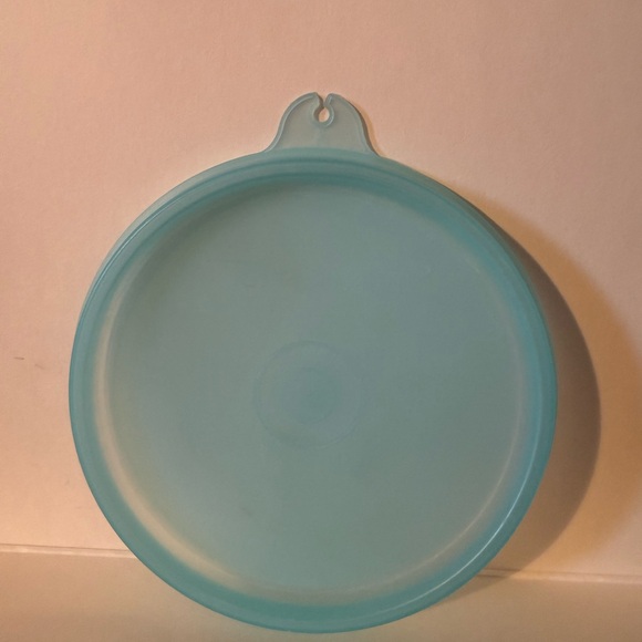 Tupperware | Kitchen | Vintage Tupperware Sheer 25 2 Turquoise Round A ...